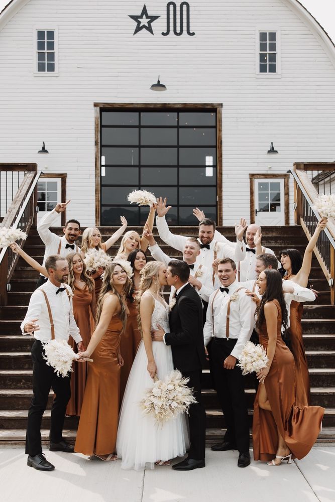 STAR M BARN - Updated December 2025 - 16 Photos - 4186 Stimson Ln ...