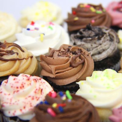 ESTON’S BAKERY - 5433 Monroe St, Toledo, Ohio - 43 Photos & 27 Reviews ...