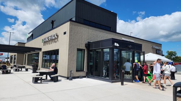 JUNIUS PONDS TRAVEL PLAZA - Updated January 2026 - 29 Photos & 20 ...