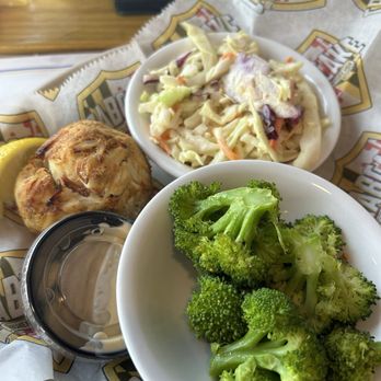 CRABCAKE FACTORY BAYSIDE - Updated December 2025 - 340 Photos & 276 ...