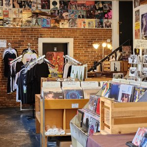 STATIC AGE RECORDS - Updated June 2025 - 26 Reviews - 110 N Lexington ...
