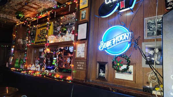 CHAPPIES - Updated October 2025 - 38 Photos & 33 Reviews - 229 E ...