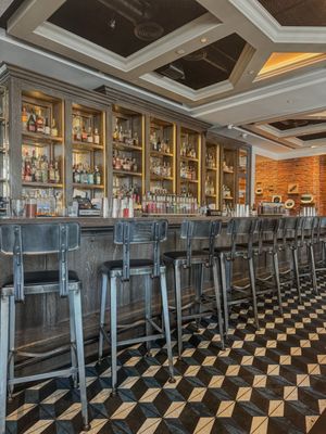 SUMMIT HOUSE - Updated August 2025 - 342 Photos & 310 Reviews - 395 ...