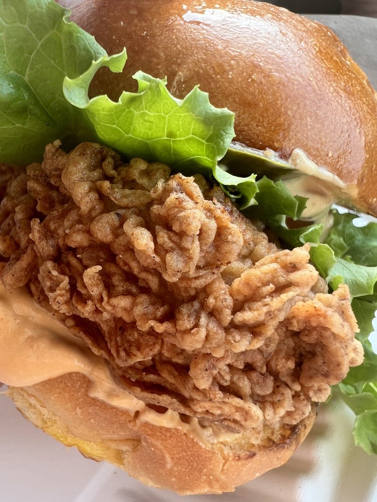 CHKN BLVD - Updated March 2024 - 4781 Boulevard Des Sources ...