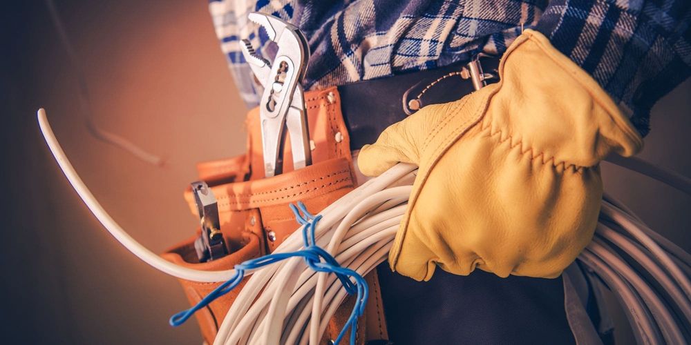 THE SPEEDY ELECTRICIANS OF DENVER - 17 Photos - 1801 California St ...