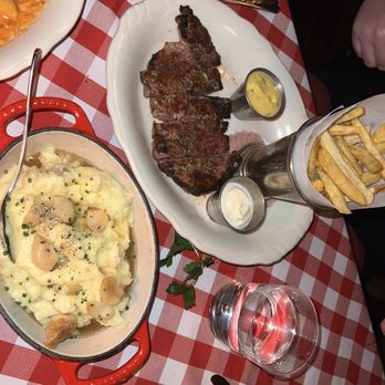 TRIVOLI TAVERN - Updated January 2025 - 1770 Photos & 731 Reviews - 114 ...