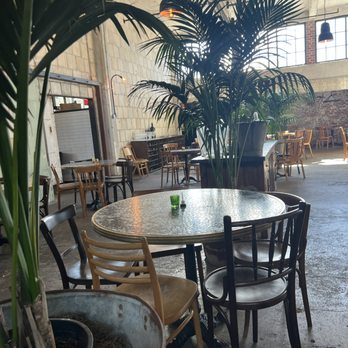 PROVENDER HALL - 199 Photos & 148 Reviews - 122 E Exchange Ave, Fort ...