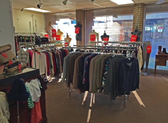 NEXT TO NEW - Updated March 2025 - 17 Photos - 416 S Kimbrough Ave ...