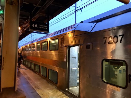 TRENTON TRANSIT CENTER - Updated December 2025 - 84 Photos & 86 Reviews ...