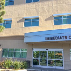 FACEY MEDICAL GROUP - VALENCIA - Updated March 2025 - 32 Photos & 172 ...