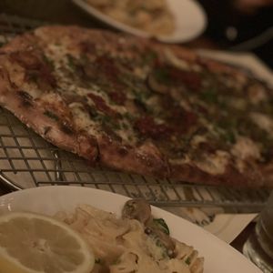 VON’S 1000 SPIRITS - 3055 Photos & 2380 Reviews - 1225 1st Ave, Seattle ...