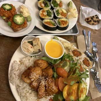 YUKO KITCHEN MIRACLE MILE - Updated July 2024 - 2338 Photos & 1965 ...