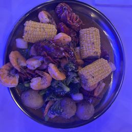 HAPPY CRAB - Updated August 2025 - 105 Photos & 69 Reviews - 22 A St SW ...