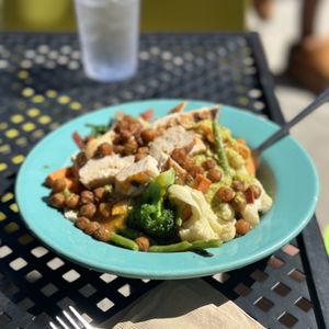 LAUGHING PLANET - Updated June 2025 - 85 Photos & 186 Reviews - 4110 SE ...