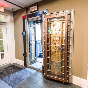 HARRY’S BLUE BELL TAPROOM - Updated January 2026 - 30 Photos & 16 ...