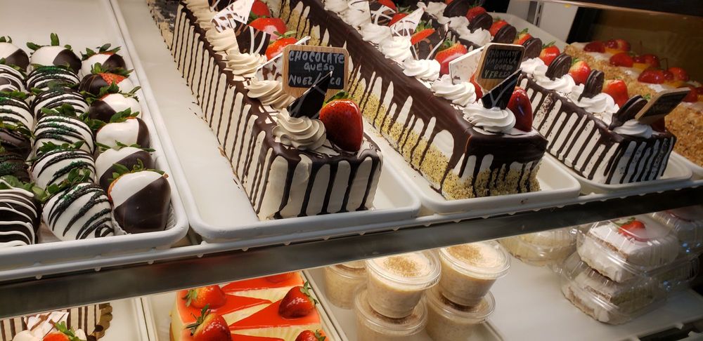 LA BAGUETTE BAKERY - 21 Photos & 16 Reviews - 2320 W Lake St, Melrose ...