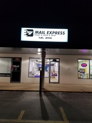 MAIL EXPRESS - Updated January 2026 - 600 N Broad St, Middletown ...