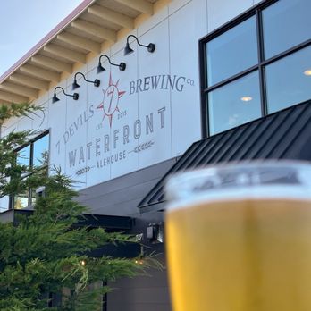 7 DEVILS WATERFRONT ALEHOUSE - Updated December 2025 - 365 Photos & 386 ...