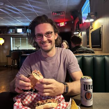 NUNYA NEIGHBORHOOD BAR - Updated March 2026 - 12 Photos & 11 Reviews ...