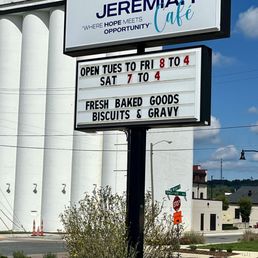 JEREMIAH CAFE - Updated July 2025 - 37 Photos - 603 W Walnut St ...