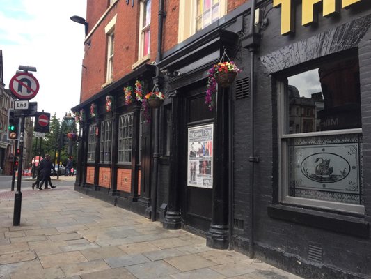 THE SWAN - Updated August 2025 - 2-4 Churchgate, Bolton, Aberdeen ...