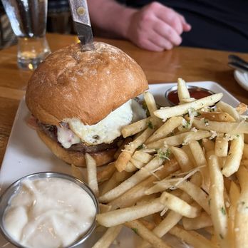 PADDY’S BAR & GRILL - Updated July 2025 - 303 Photos & 388 Reviews - 65 ...