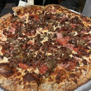 Z’S BAR & RESTAURANT - Updated December 2024 - 86 Photos & 205 Reviews ...