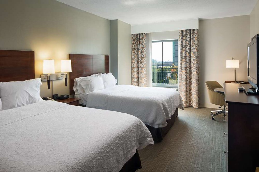 HAMPTON INN & SUITES LITTLE ROCK-DOWNTOWN - 110 Photos & 54 Reviews ...