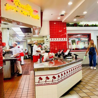 IN-N-OUT BURGER - Updated January 2026 - 190 Photos & 230 Reviews ...