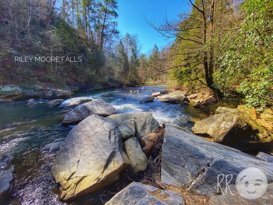 RILEY MOORE FALLS - Updated November 2025 - 15 Photos - Riley Moore ...