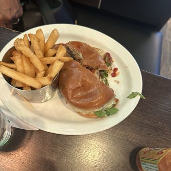 THE PANTRY - Updated July 2025 - 831 Photos & 623 Reviews - 525 Merrick ...