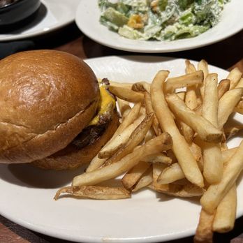 TOBY KEITHS I LOVE THIS BAR & GRILL - Updated December 2025 - 109 ...