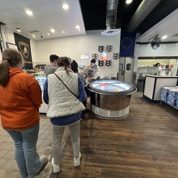 PI-NAPO PIZZERIA - Updated January 2026 - 105 Photos & 73 Reviews ...