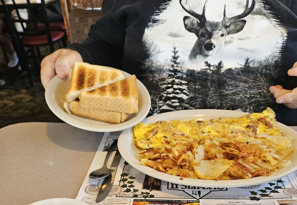 OLYMPIC II FAMILY RESTAURANT - Updated May 2025 - 33 Photos & 38 ...