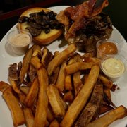 FIZZ BURGERS AND BOTTLES - 60 Photos & 170 Reviews - Burgers - 7718 E ...