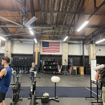 EVOLVE FITNESS PHL - Updated December 2025 - 10 Photos - 126 Race St ...