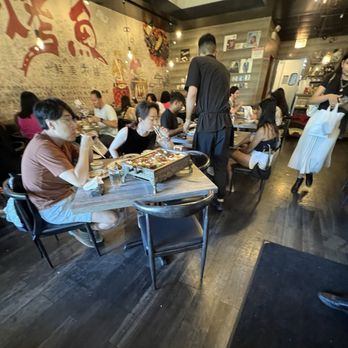 MCCB CHICAGO 时尚食谱 - Updated August 2024 - 1692 Photos & 894 Reviews ...