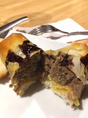 LA TRASKA TRUSKA - Updated April 2024 - 22 Photos - Passeig del ...