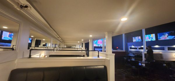 THREE ROSES TAVERN - Updated September 2025 - 56 Photos & 54 Reviews ...