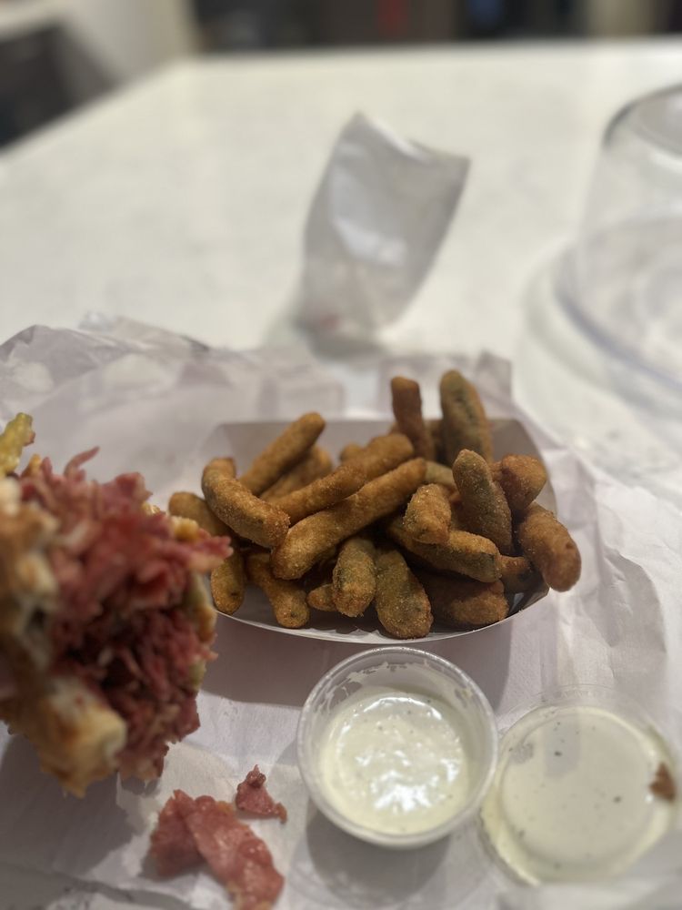 ROUNDABOUT GRILL - 57 Photos & 59 Reviews - 12670 Hesperia Rd ...