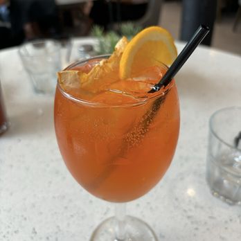 THE TWISTED APRON - Updated December 2025 - 148 Photos & 153 Reviews ...