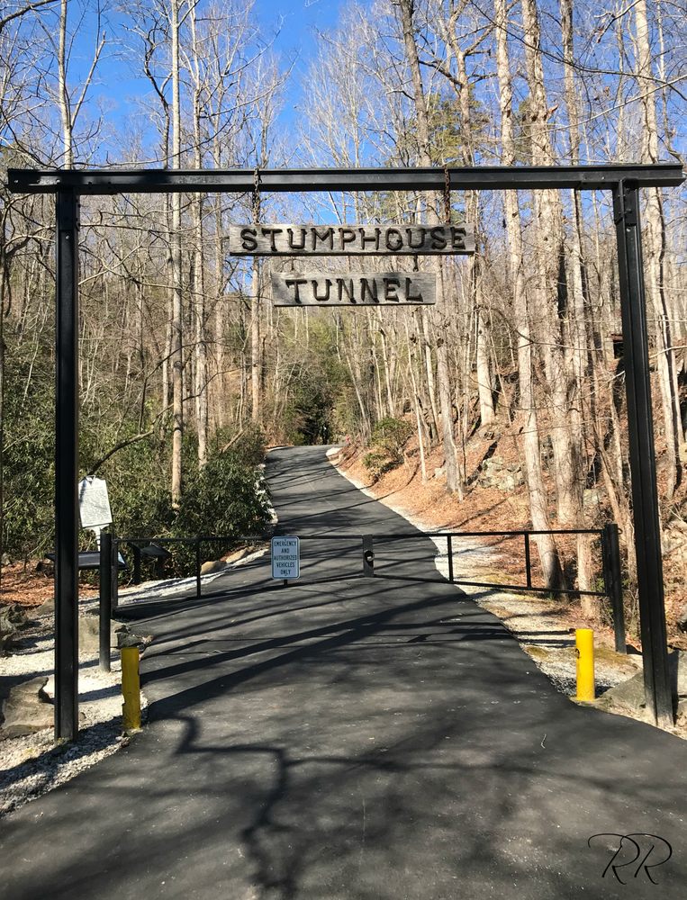 STUMPHOUSE TUNNEL - 56 Photos - Landmarks & Historical Buildings ...