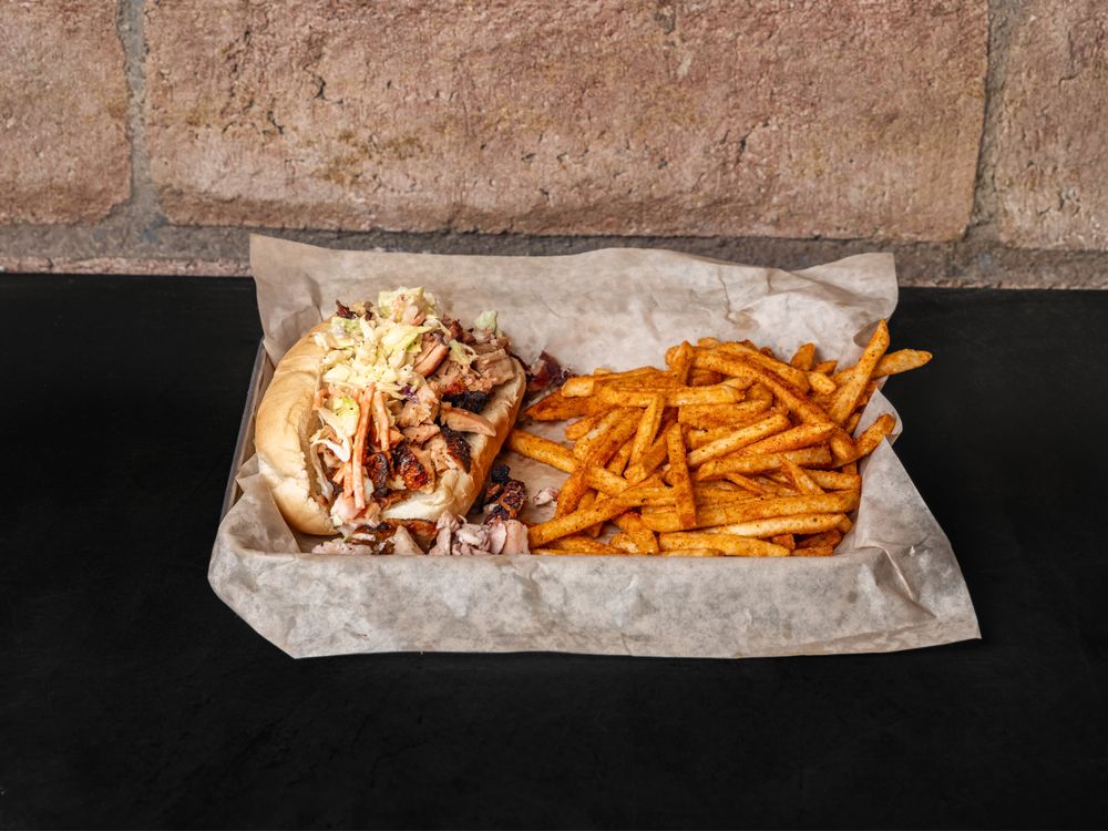 BIG EARL’S BARBEQUE - Updated January 2026 - 47 Photos & 51 Reviews ...