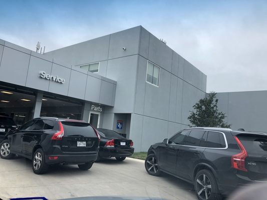 VOLVO CARS OF AUSTIN - 52 Photos & 228 Reviews - 7216 North Interstate ...