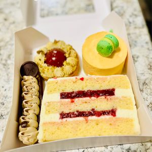 MILLBORNE BAKERY - 1968 Oak Ridge Tpke, Oak Ridge, Tennessee - Bakeries ...