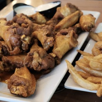 SLACKERS BAR & GRILL - Updated April 2025 - 290 Photos & 316 Reviews ...