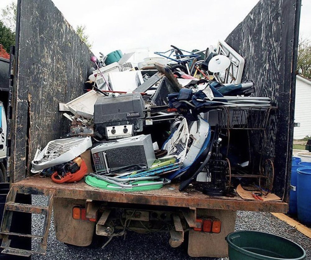 JUNK DRIVERS - Request a Quote - Gilbert, Arizona - Junk Removal ...