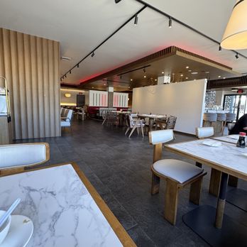 MOONGA ASIAN BISTRO - Updated January 2026 - 669 Photos & 206 Reviews ...