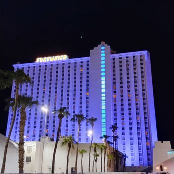 EDGEWATER - Updated July 2025 - 932 Photos & 749 Reviews - 2020 S ...