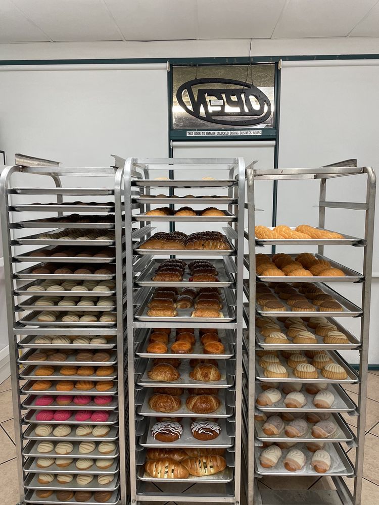 PANADERIA LA ROSA BAKERY - 156 Photos & 33 Reviews - Bakeries - 15974 ...